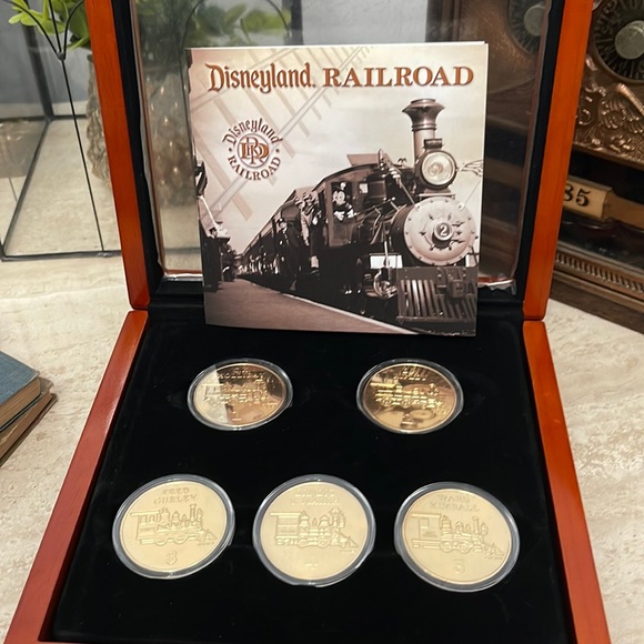 Disney | Other | 24kt Gold Disney Walt Disney World Railroad Coin Set ...